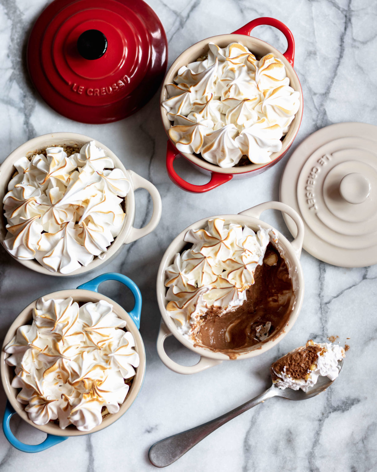 Chocolate Mousse with Praline and Meringue – Elina Saiach