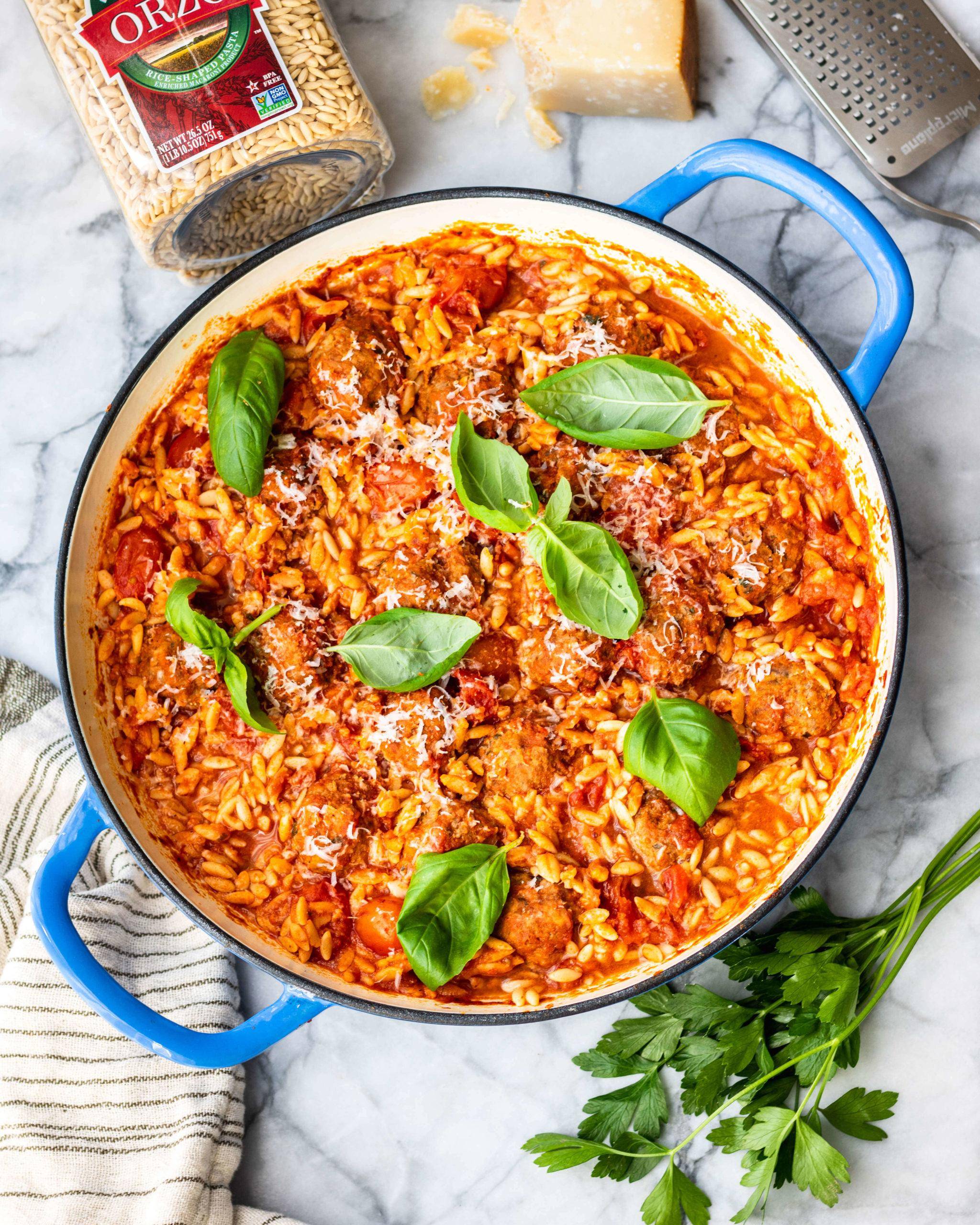 Orzo and Meatballs with Tomato Sauce – Elina Saiach